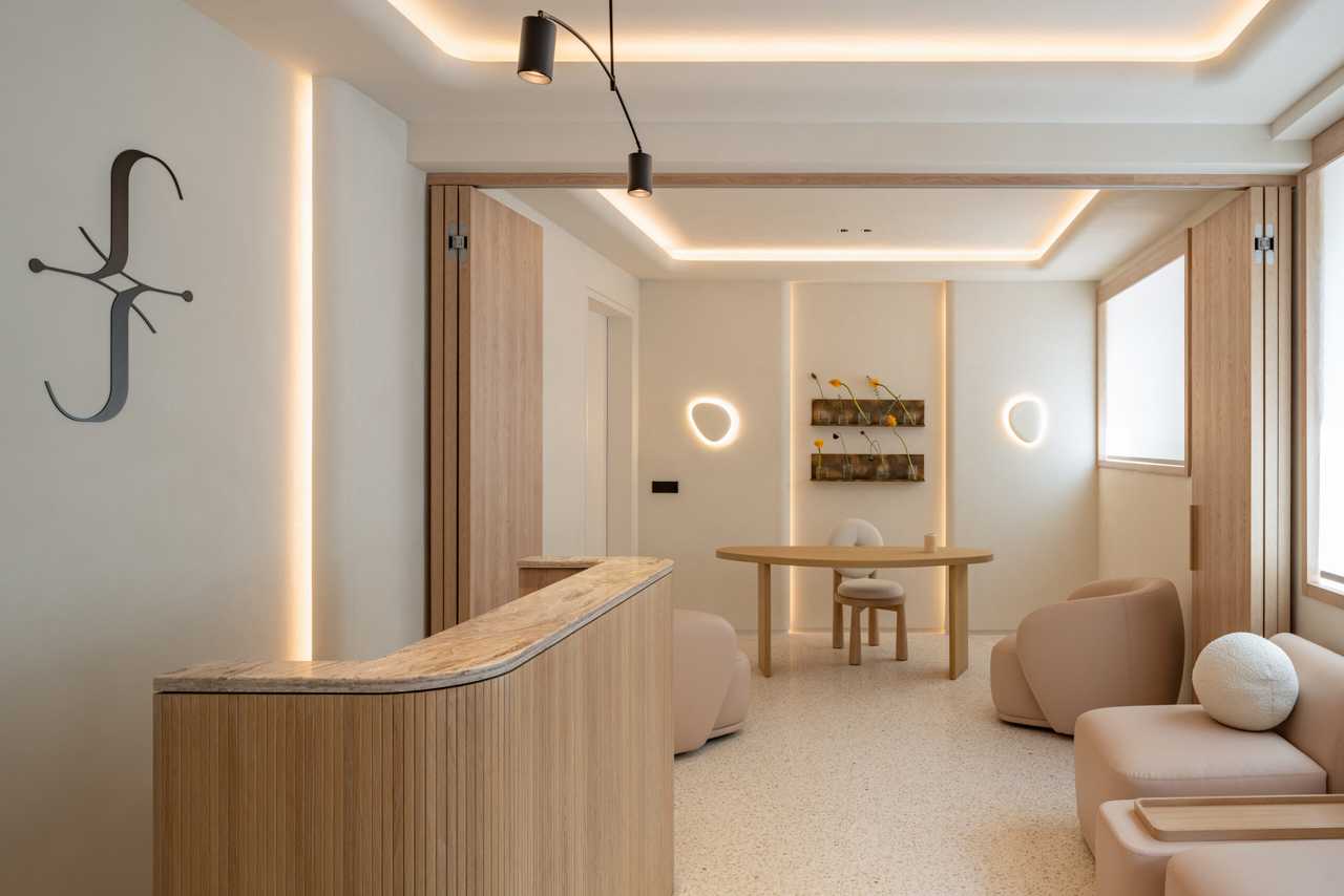 PLOUTARCHOU LONGEVITY & WELLBEING CLINIC | Maria Kardami